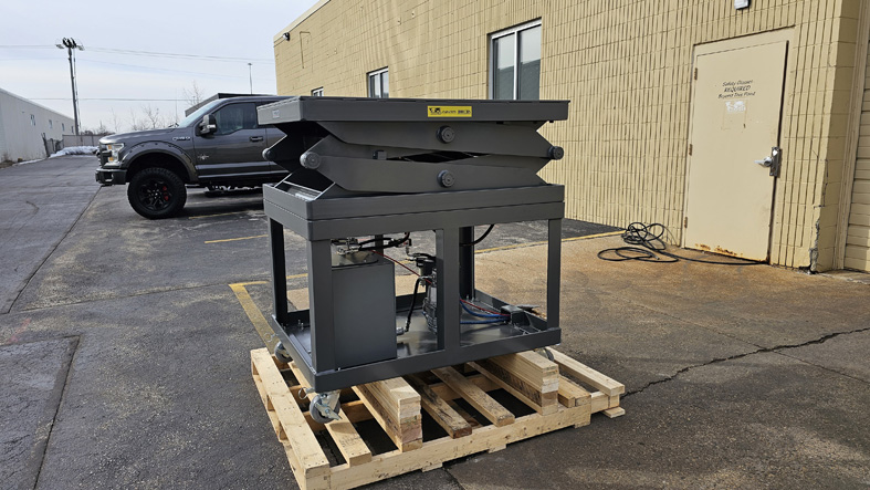 Custom Aerospace Scissor Lift - Air over Hydraulic | Lange Lift