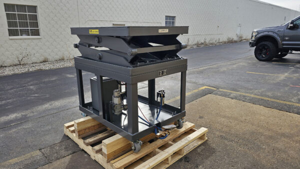 Custom Aerospace Scissor Lift - Air over Hydraulic | Lange Lift