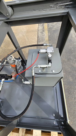 Custom Aerospace Scissor Lift - Air over Hydraulic | Lange Lift